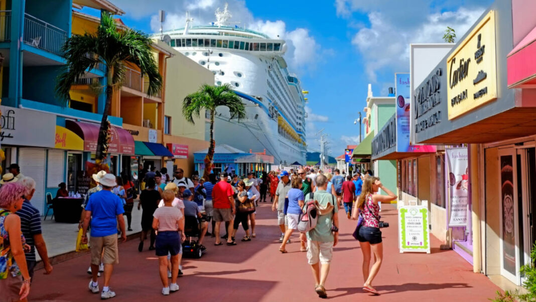 St. Lucia Cruise Port: Piers, Getting Around and What’s Nearby