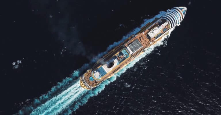 How Fast Do Cruise Ships Go?