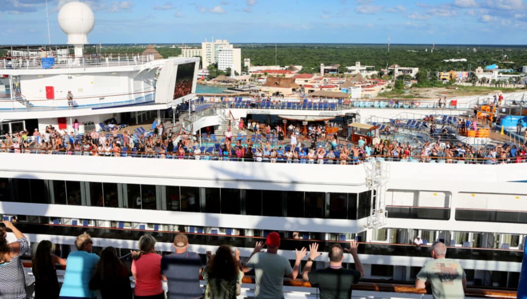 What is the Average Capacity of a Cruise Ship?