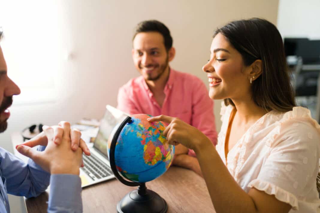 What is the Best Way to Book a Cruise?