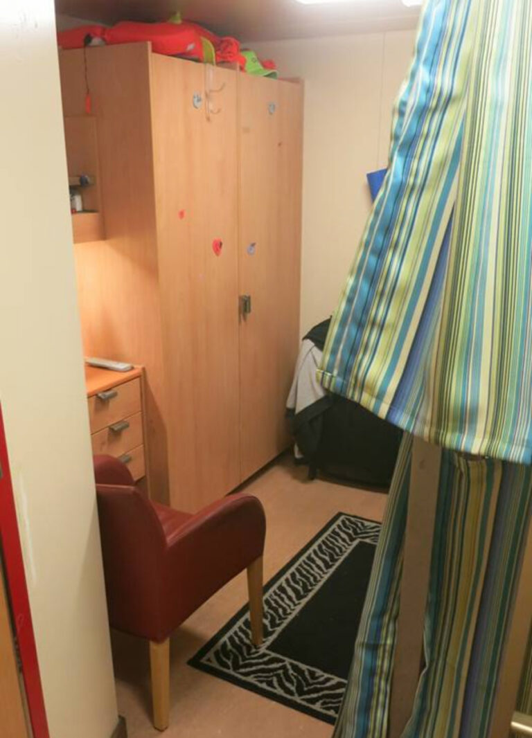 Crew Quarters on a Cruise Ship - How Do They Look?