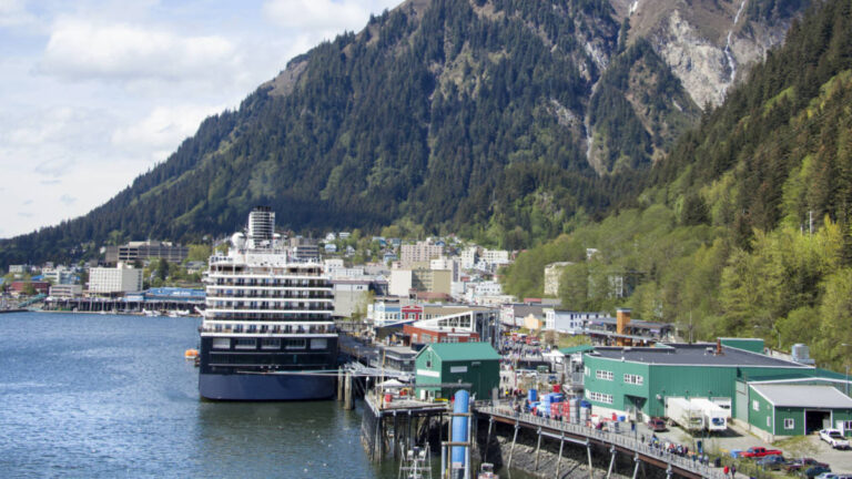 Juneau Cruise Port, Alaska: Overview and Guide