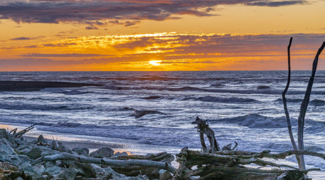 The 10 Roughest Seas in the World for Cruise Ships