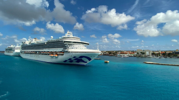 Aruba Cruise Port: Piers, Getting Around and What's Nearby