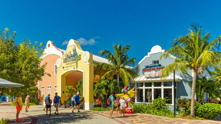 Grand Turk Cruise Port: Pier, Facilities and What's Nearby