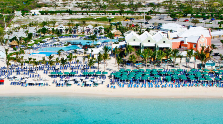 Grand Turk Cruise Port: Pier, Facilities and What's Nearby
