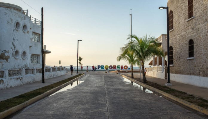 Progreso Cruise Port: Piers, Getting Around and What's Nearby