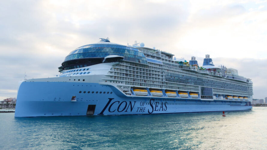 Fire and Power Loss Reported on World's Largest Cruise Ship