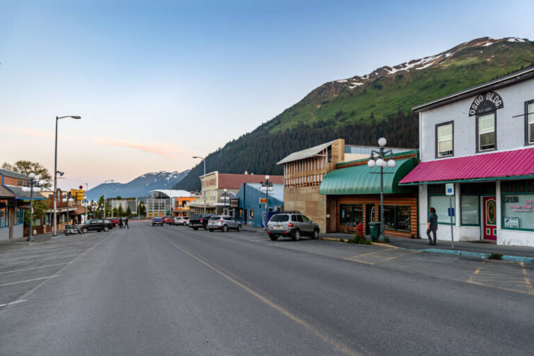 Seward Cruise Port: Terminal, Getting Around and What to Do