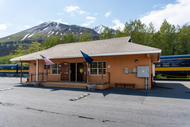Seward Cruise Port: Terminal, Getting Around and What to Do
