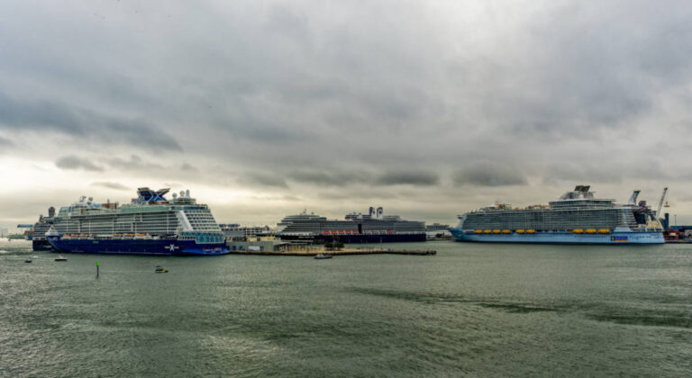 Fort Lauderdale Cruise Port: Piers, Amenities, and Getting Around