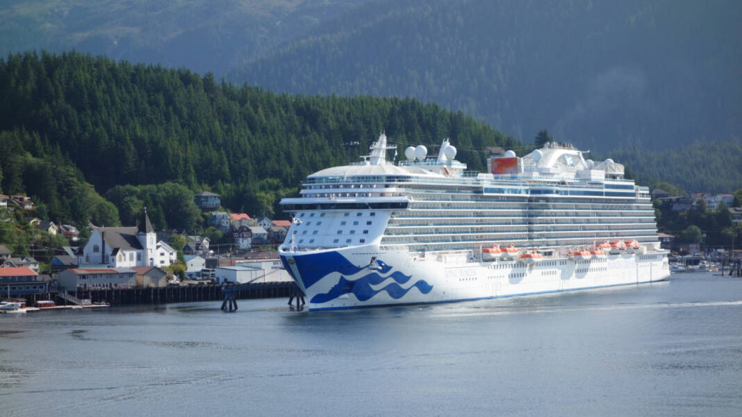 Ferry vs. Cruise Ship: Key Differences You Need to Know