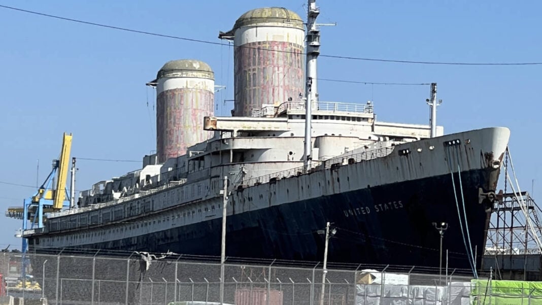 A Loving Goodbye to America's Flagship on Valentine's Day
