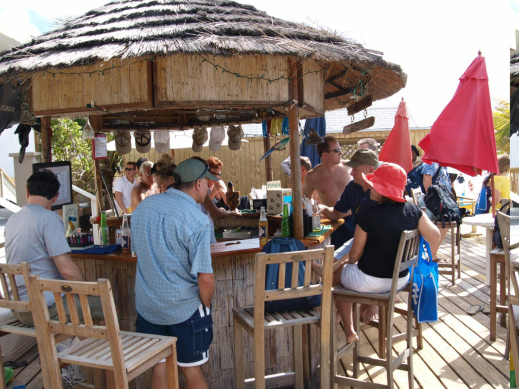 Popular Dining Venue and Bar in Grand Turk Expands