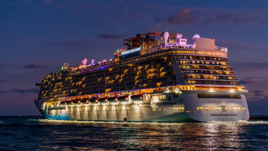 Norwegian Cruise Ship Rushes Back to New York Early Ahead of Winter Storm