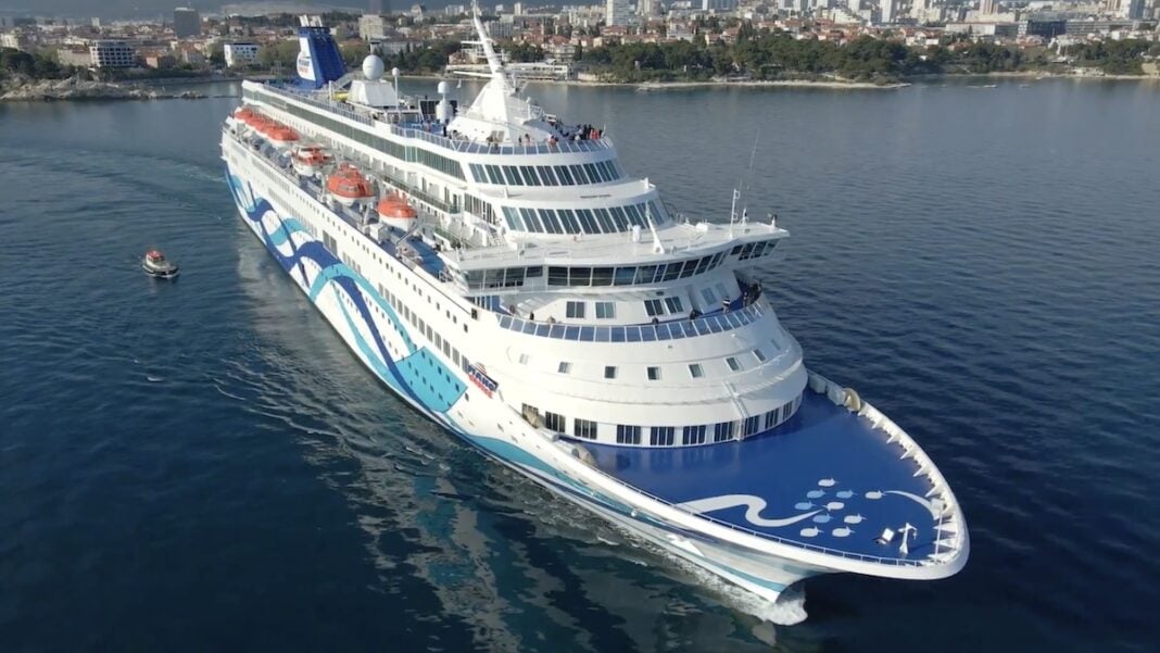Israeli Cruise Ship Arrival Sparks Protest in Greece